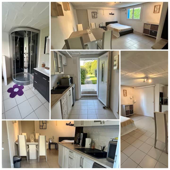 Studio 31 M2 Accès Indépendant/espace Extérieur - Rochefort, France