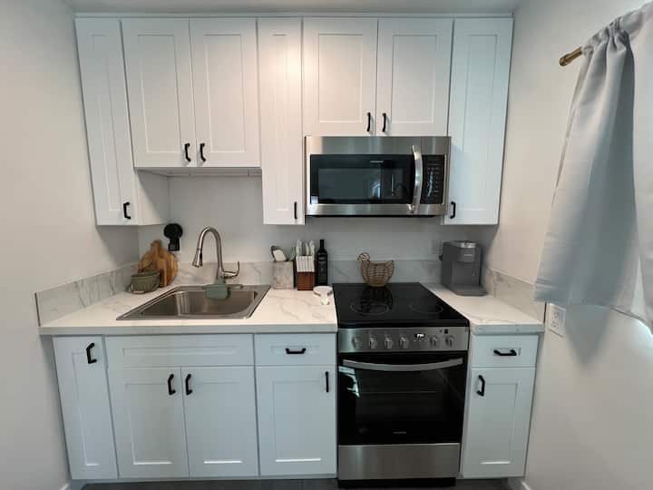 La Cuevita-guestsuite W/kitchen - Whittier, CA