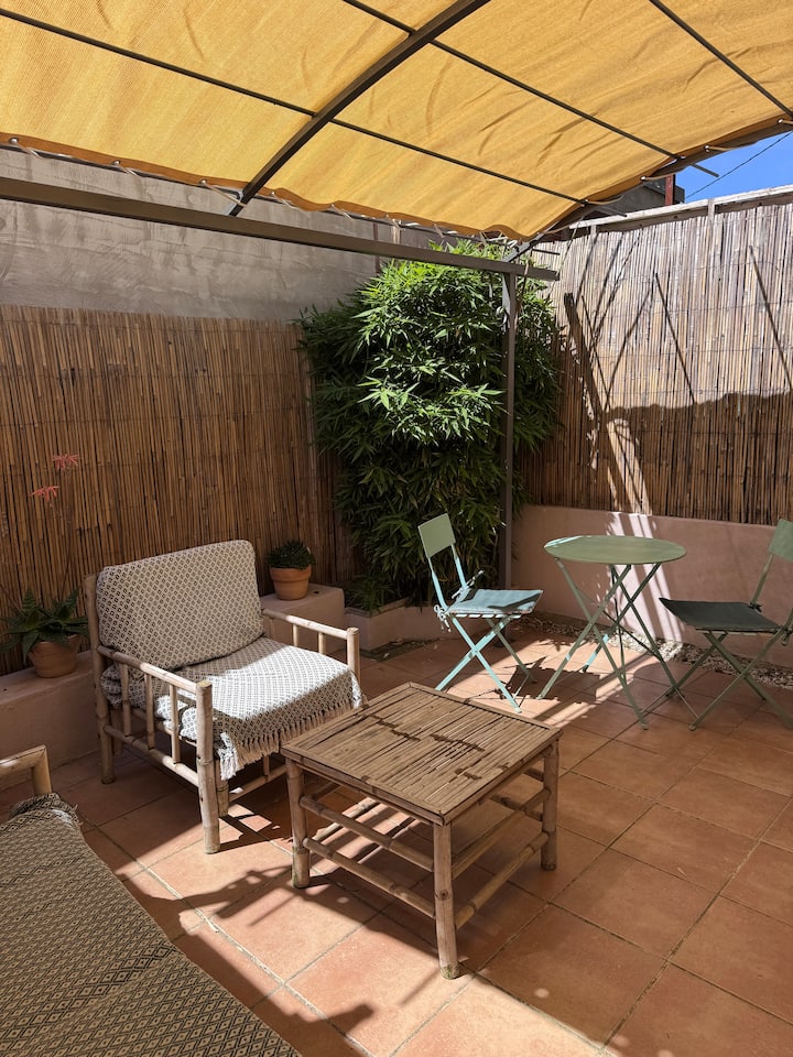 Petite Maison Avec Terrasse. - Saint-Rémy-de-Provence