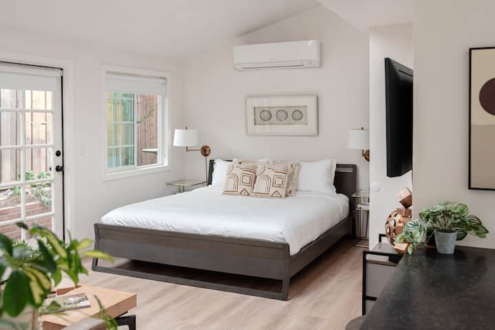 Montecito Garden Cottage - Montecito, CA