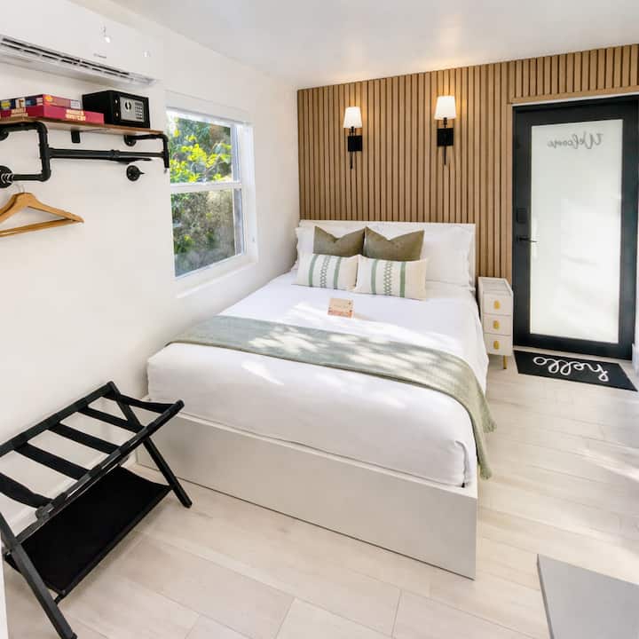 Casamia Studio • Private • Near Mia & Wynwood - Miami, FL