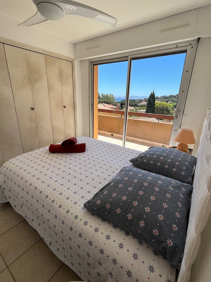Appartement Vue Mer - Le Lavandou St Clair - Le Lavandou
