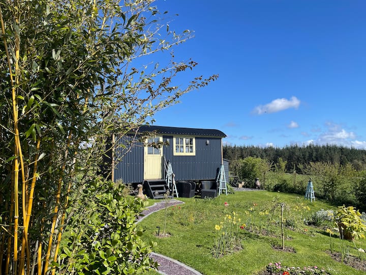 Luxury Shepherd’s Hut Near Yr Wyddfa (Snowdon) - Pwllheli