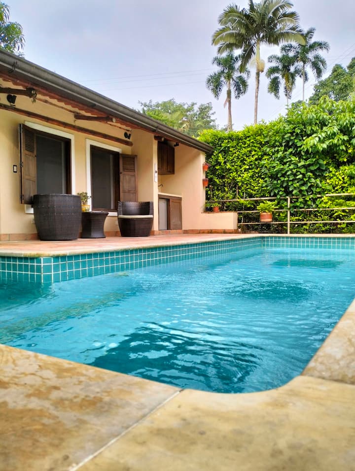 Casa En El Paraíso - La Vega