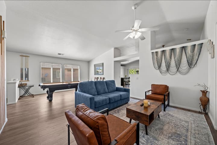 Casa Azul-hot Tub, Golf Course, Firepit, Hiking - La Quinta, CA