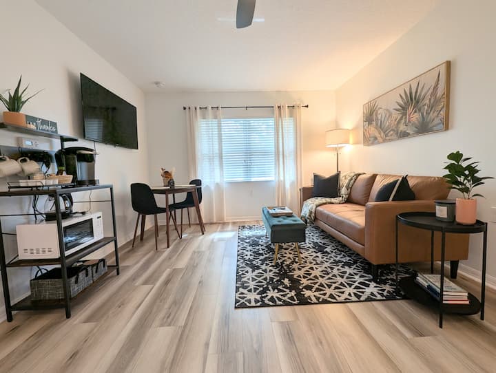 Cozy Oaks Suite - Lakeland, FL