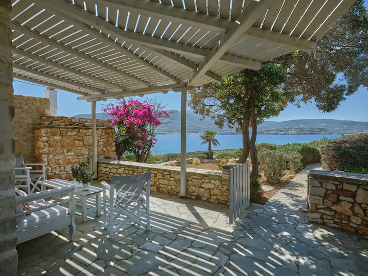 Paros Beach Front Cycladic House 4 Min From Port - Paros