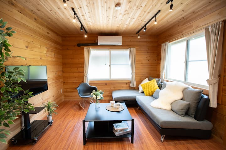 温泉付き広々ログハウス｜フルキッチン｜静かな庭でBbq｜最大８名｜無料駐車場｜車で長野観光・自然満喫 - Matsumoto