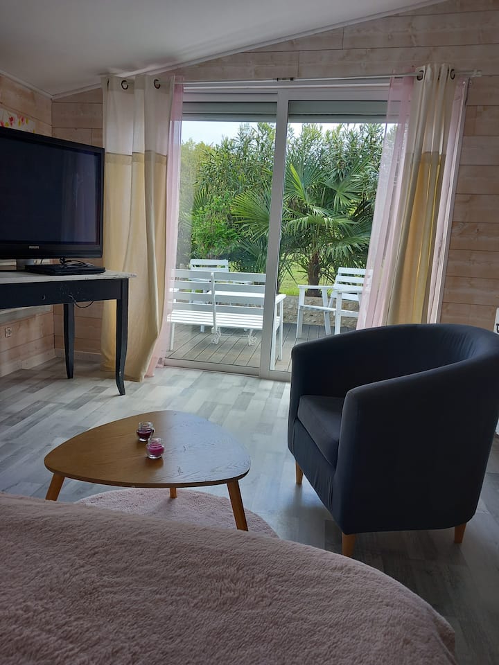 Grande Chambre Avec Terrasse - Aubeterre-sur-Dronne