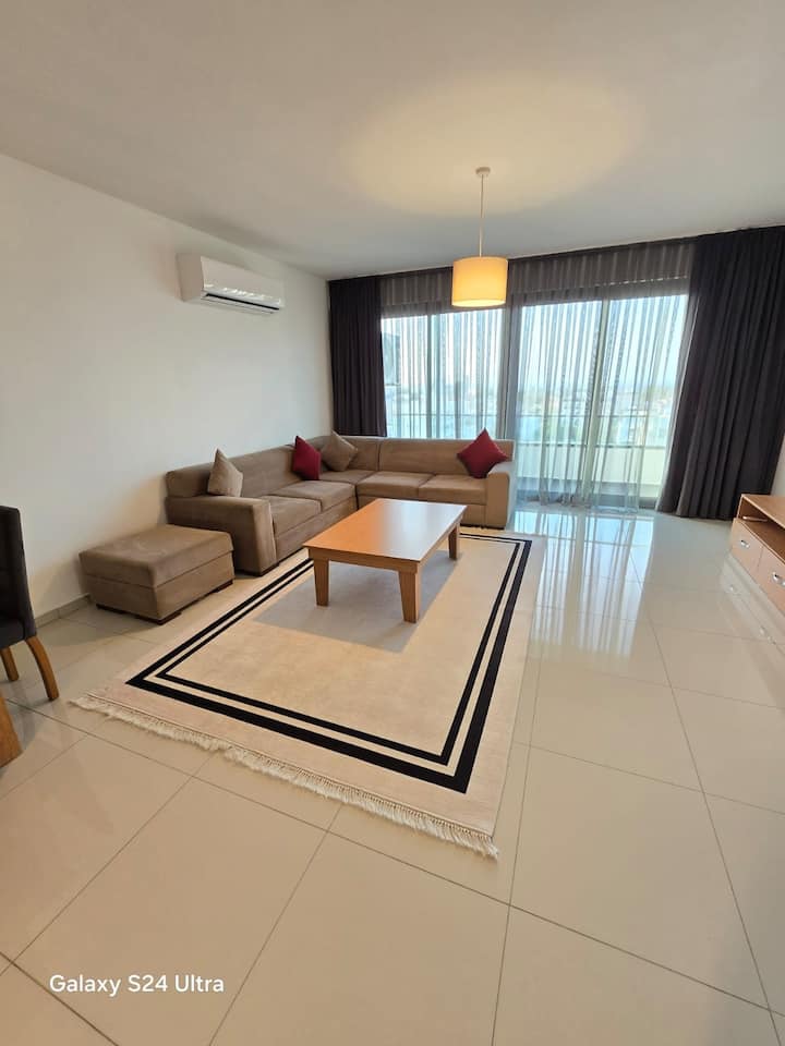 Girne'de Mükemmel Deniz Manzali Daire - Kyrenia