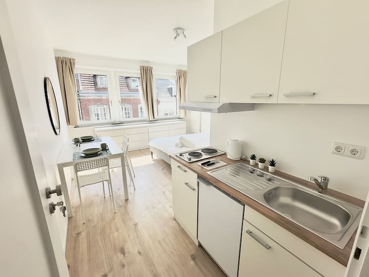 New And Furnished Studio In The City Center N3 - Aachen