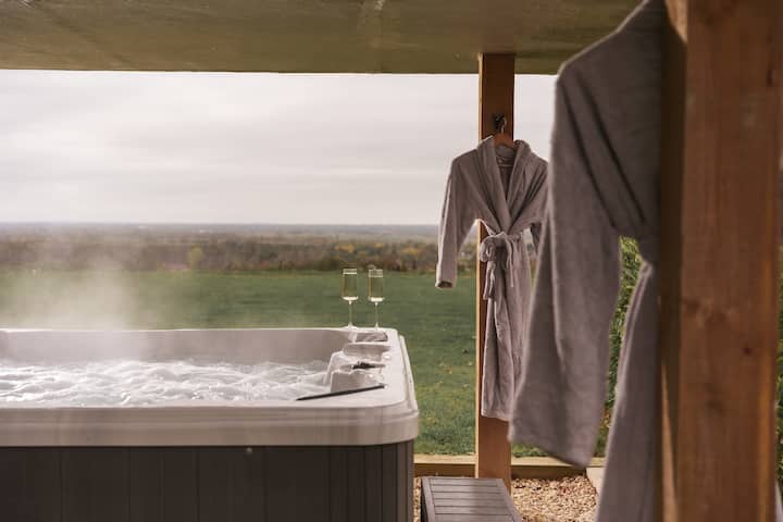 Countryside Retreat With Hot Tub - Oxfordshire