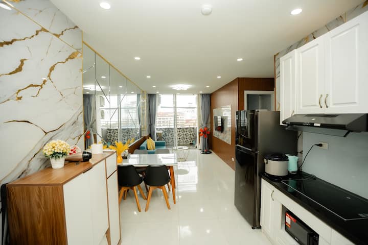 Căn Hộ 2 Phòng Ngủ View Biển Mỹ Khê - Vietnam