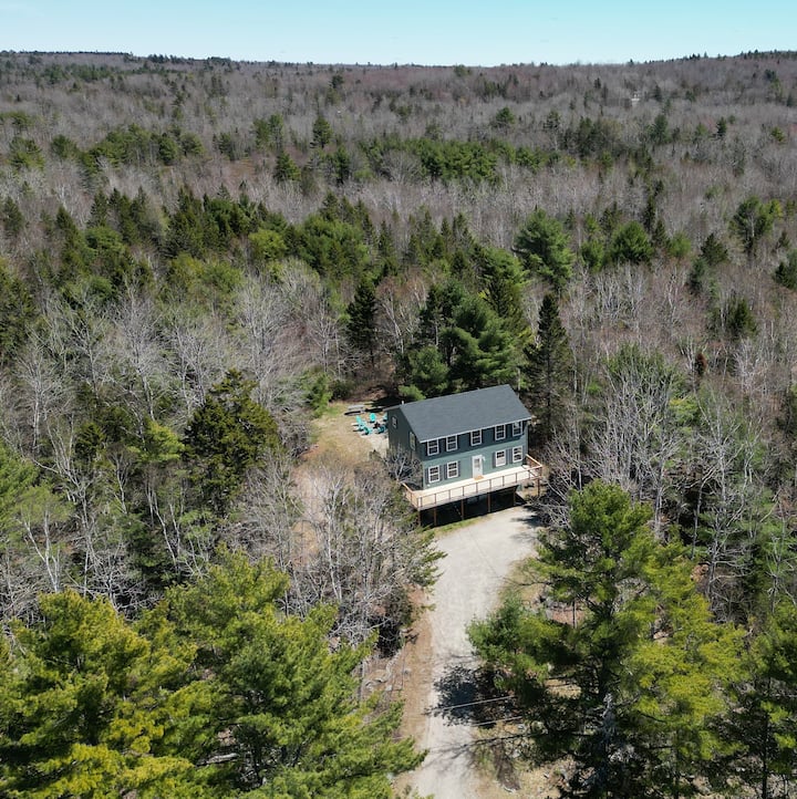 Acadia Retreat: Secluded | Pet Friendly | Spacious - Maine