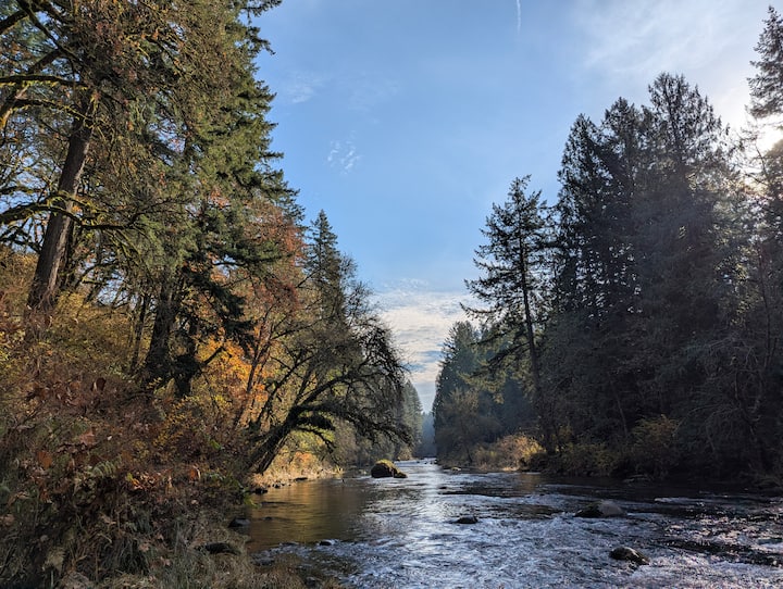 River’s Edge | Private 2‑story Retreat With Views - Battle Ground Lake State Park, Battle Ground