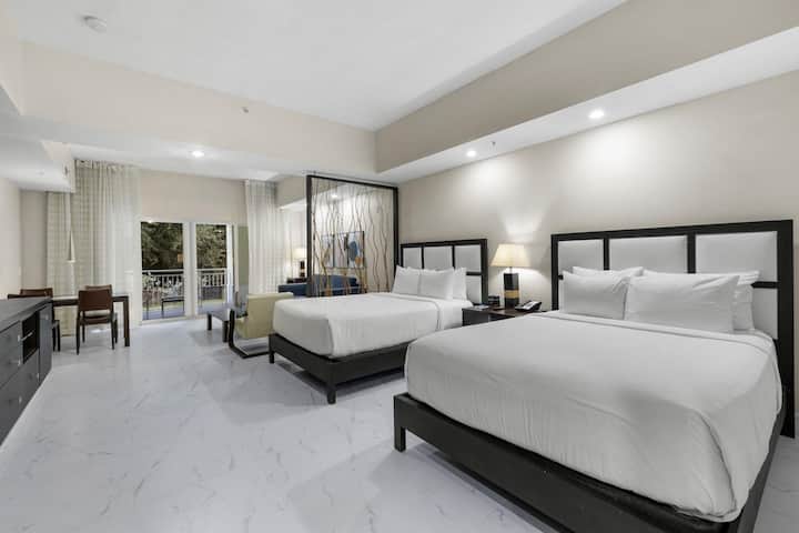 Paradise Retreat | King Suite W/ Kitchen - Doral, FL