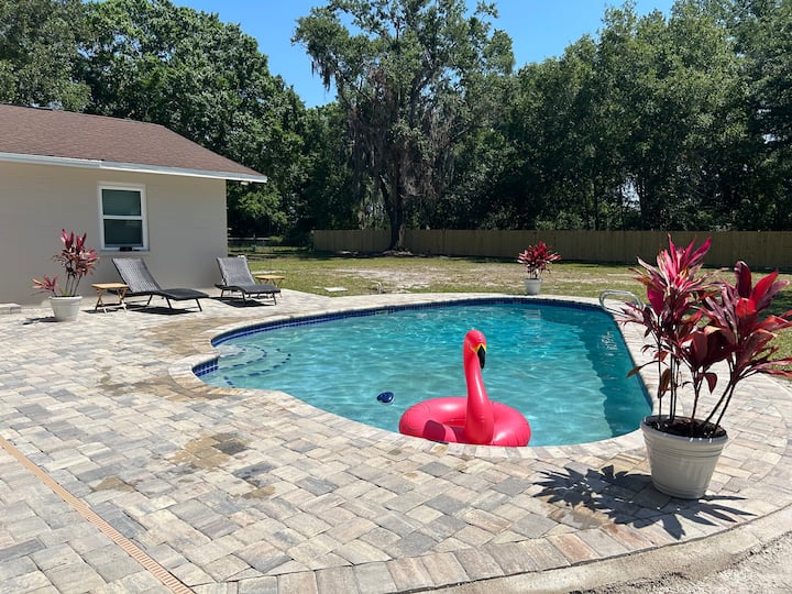 Florida Pool House - Lakeland, FL