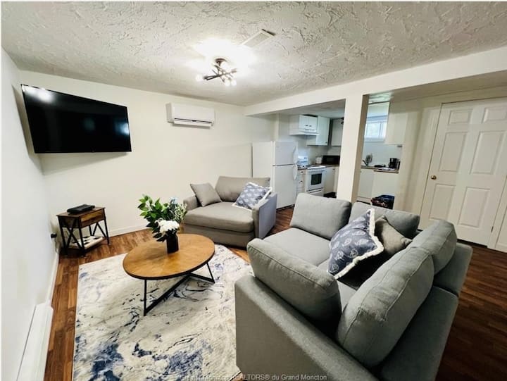 Beautiful Suite Near Hospital - New Brunswick