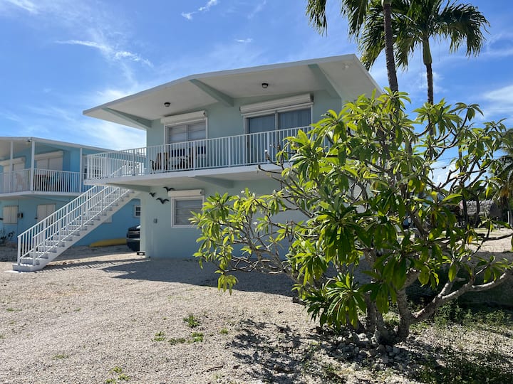 Ocean Side Vacation House - Key Largo