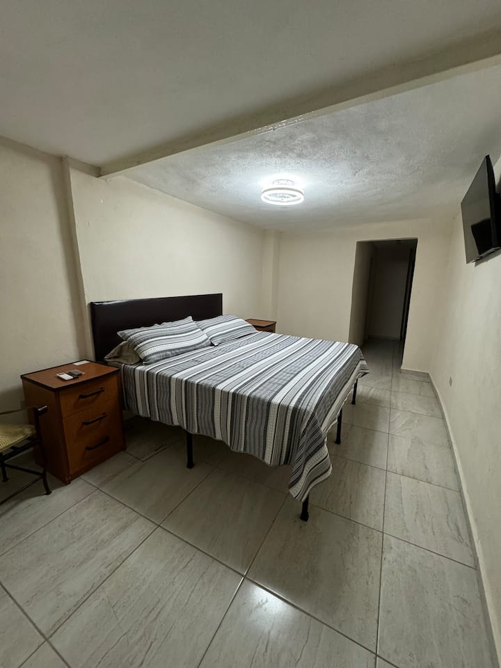 Casa Verde, Wifi, 2 Recamaras Y 2 Baños - Laredo, TX