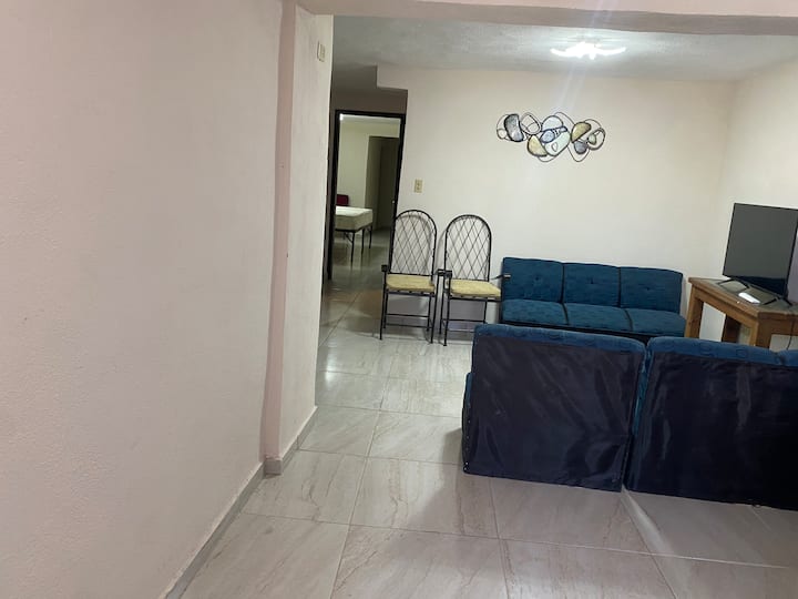 Casa Verde, Wifi, 2 Recamaras Y 2 Baños - Nuevo Laredo