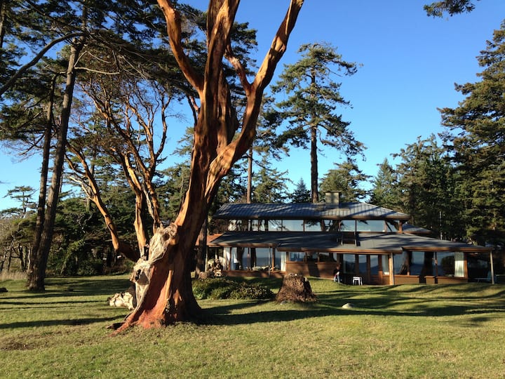Dunlop Point, Hornby Island - Hornby Island