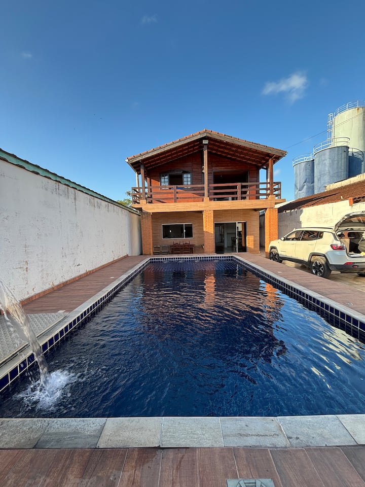 Casa Com Piscina Para 20 Pessoas - Praia Grande