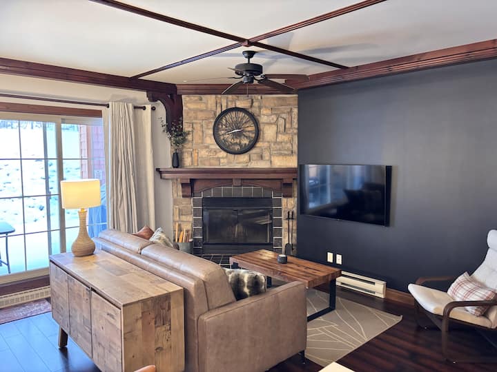 *New* Ski-in, Free Shuttle, Walk To Village, 6pp - Mont-Tremblant
