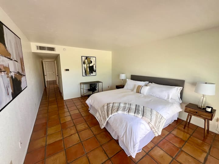 3-br Tucson Home - Mountain Views Near Uofa - UNIVERSITY OF ARIZONA, Tucson