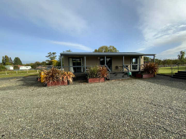 Guestroom In Balfour, Unit 2 - Riversdale