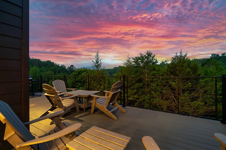 Hot Tub - Indoor Pool - Arcade - Shuffle Board! - 세비어빌