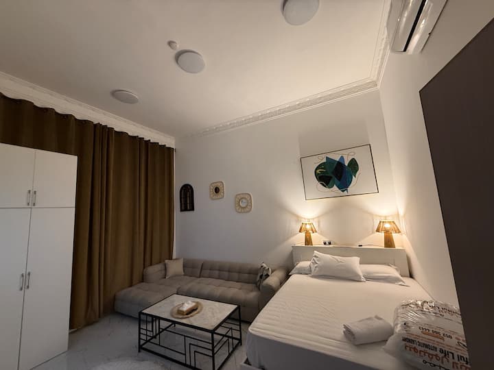 0️⃣ 5️⃣ 6️⃣ 1️⃣ 8️⃣ 1️⃣ 6️⃣ 1️⃣ 9️⃣ 4️⃣ - Al Ain