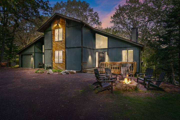 Airy Mountain Retreat W Lg Deck, Lakeview, Game Rm - Pocono Mountains, PA