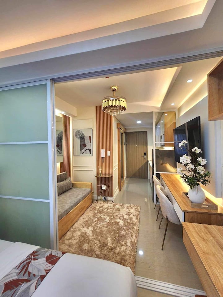 Exquisite Suite  @ Moa Pasay

Condo @ Mall Of Asia - Aéroport Ninoy Aquino (MNL)
