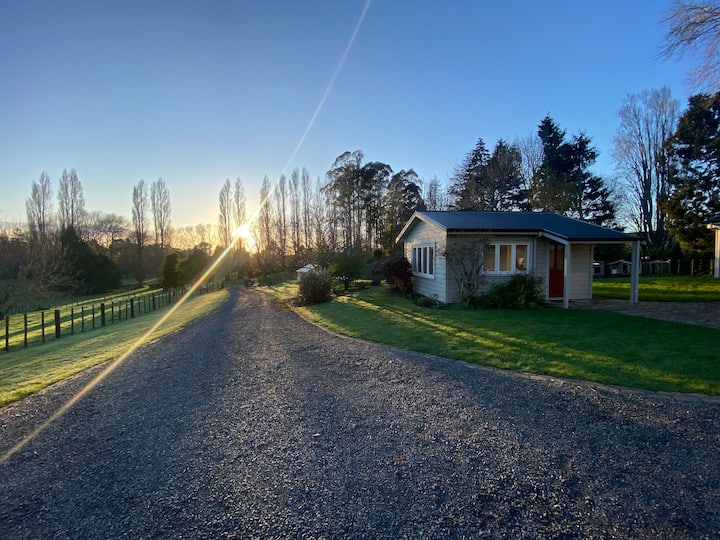 Central Country Cottage - Rotorua