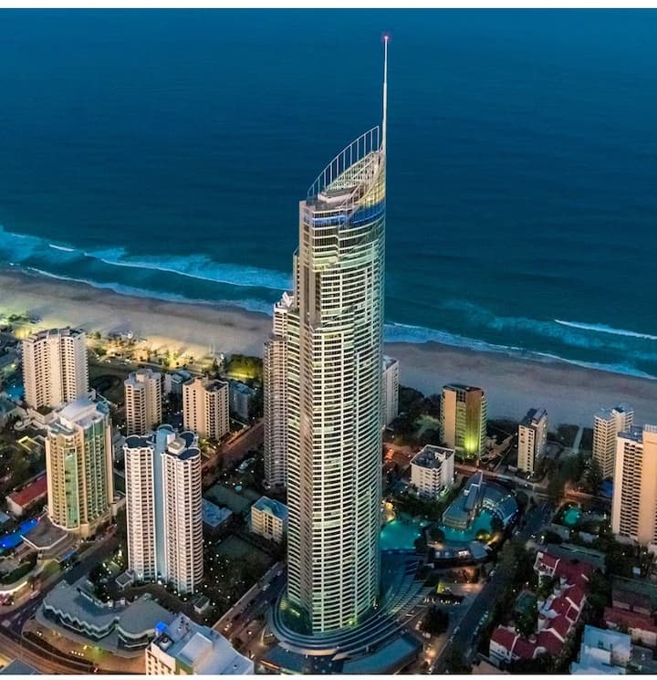 Level 36 Skyline View 2br 1b 1c Apt At Landmark - Surfers Paradise