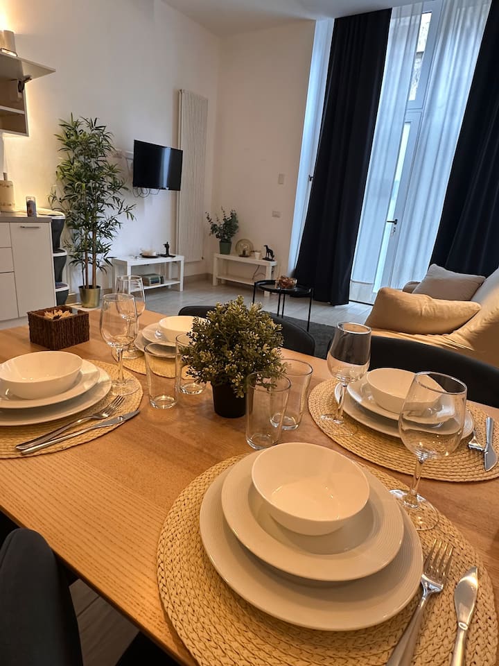[Bijou In Milano][m1 A/c] - Milan