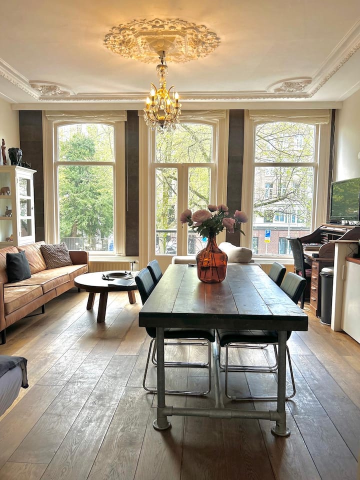 Appartement Met Balkon. - Amstelveen