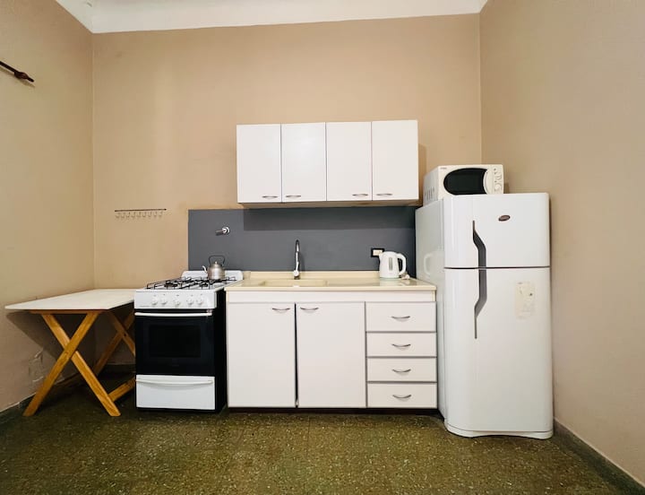 Departamento Céntrico Residencial Con Patio - Zárate