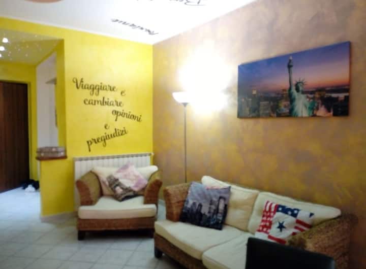 Casa Vacanze La Valigia Di Peppe - Paola