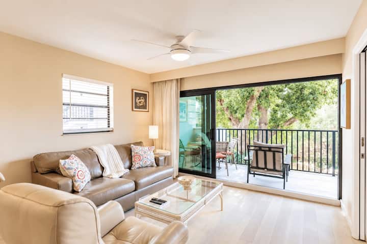 Park Shore Resort, Bldg G #241*great Views* - Naples, FL