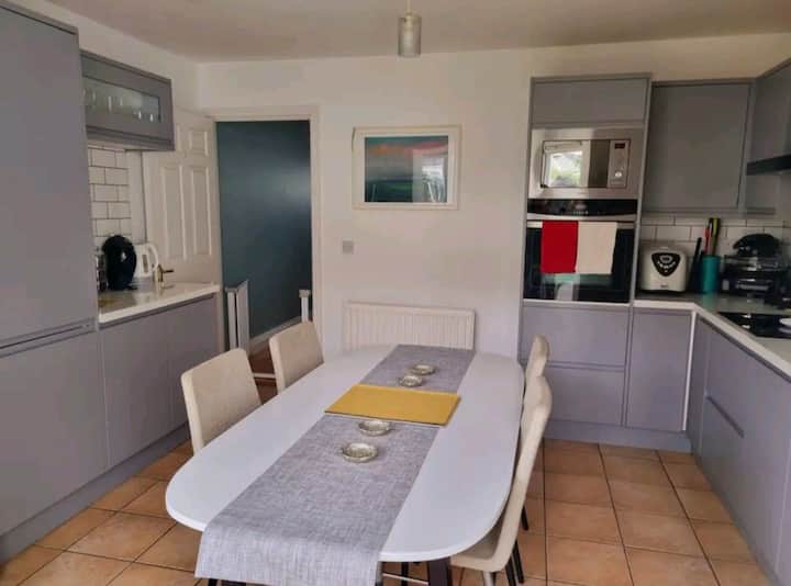 Small Bedroom Near The Airport - Skerries