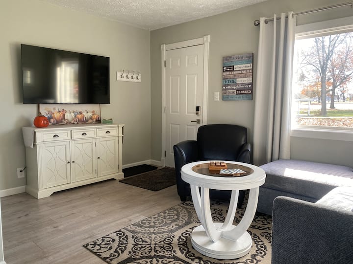 A Cozy Corner - Mishawaka, IN