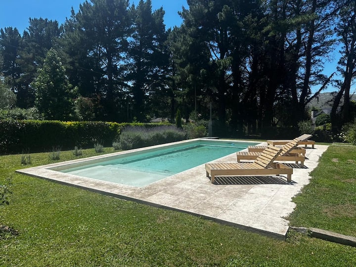 Casa Bosco, Al Pie De La Sierras De Tandil - Tandil