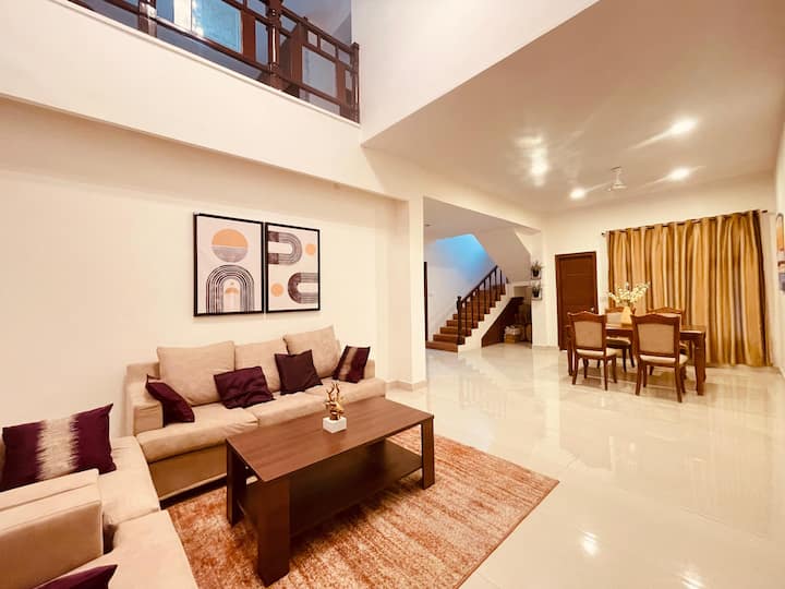 Chic City Suite Road No 1 By Luxedowntown - Hyderabad