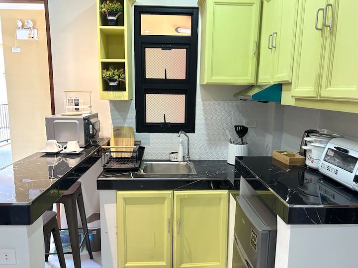 New W/ Pool.close To Sm, Smx, Airport, Walking St. - Angeles