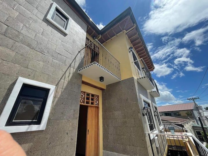 New W/ Pool.close To Sm, Smx, Airport, Walking St. - Angeles
