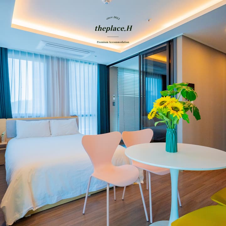 H-04 • 2beds | 초고층 테라스 오션&시티 프리미어 패밀리 | 최대4인 - Busan