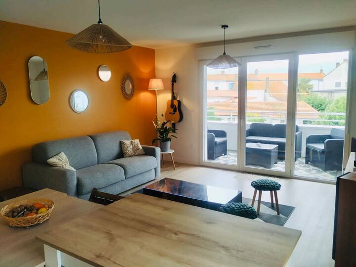 Spacieux T3 Avec Balcon Et Parking Proche Ré - 拉洛歇爾