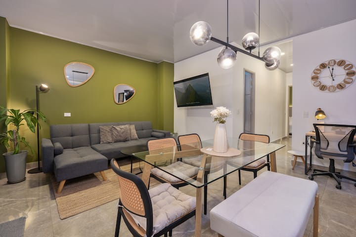 Spacious & Family-friendly 3hab In Belen + Parking - Medellín